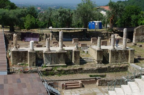 Teatro Romano Di Sessa Aurunca Caserta Archeologia