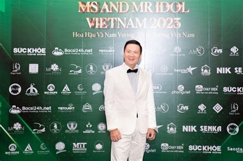 BÁC SĨ PHAN THANH HÀO ĐỒNG HÀNH CÙNG HOA HẬU VÀ NAM VƯƠNG THẦN TƯỢNG