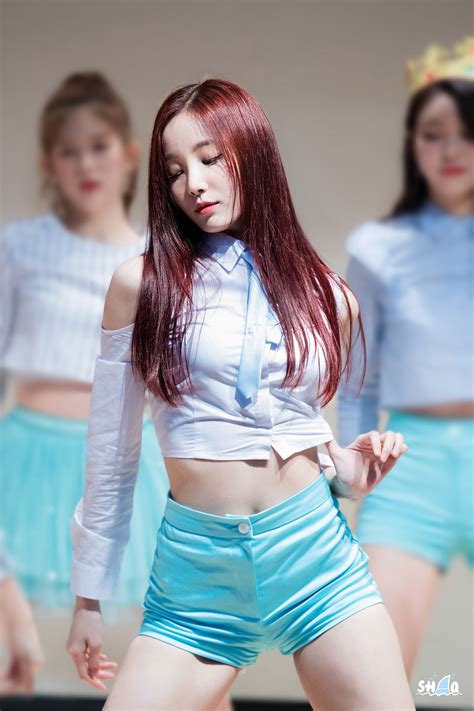Ghim trên Momoland