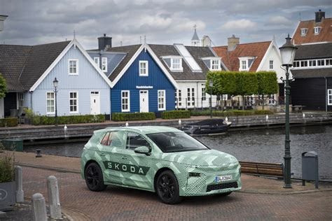 Skoda Elroq New Electric Crossover Detailed Has 348 Mile Range In Top