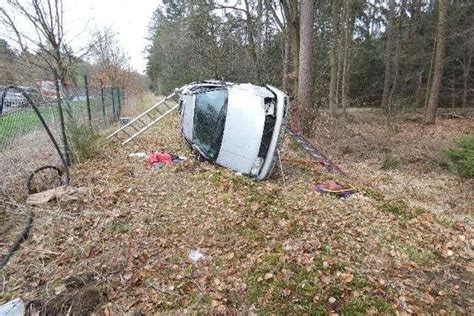 Unfall bei Harrendorf Tödlicher Crash mit Fahrerflucht