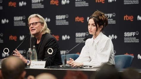 Netflix La Serie Atrapante Y Sensual Protagonizada Por Ana De Armas