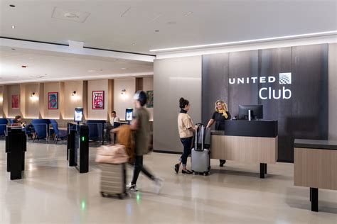 New United Club Debuts At Chicago O Hare Airport One Mile At A Time