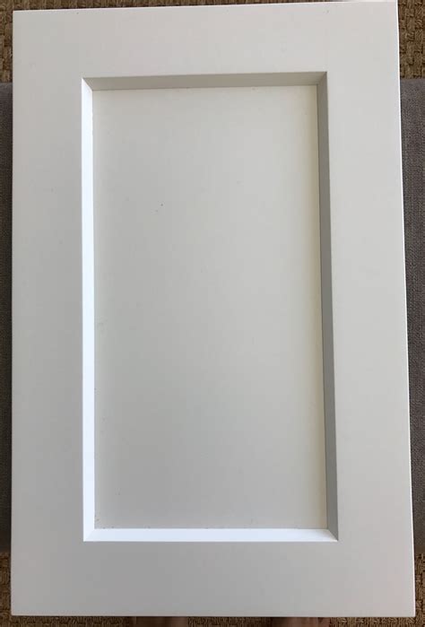 Cabinet Door Mart S Artesia Style Is Similar To Shaker Cabinet Doors