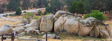 Boulder Gulch On Lake Isabella Bouldernig And Rock Climbing In The