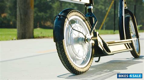 Razor EcoSmart Metro HD Electric Kick Scooter Price Specs And Features