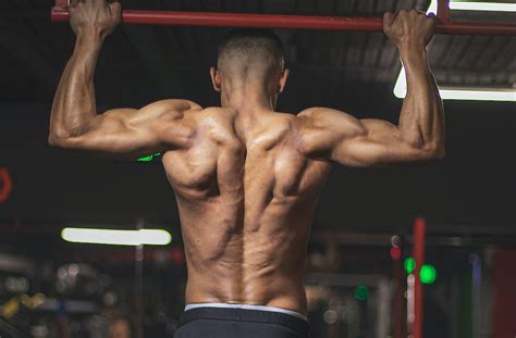5 Effective Muscle Building Upper Back Exercises For Men