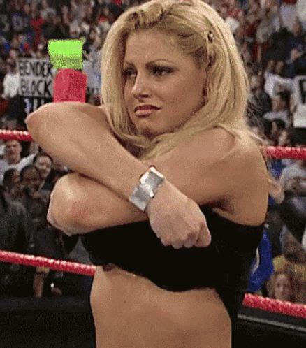 Wwe Trish Wwe Trish Diva Discover Share Gifs Wwe Trish