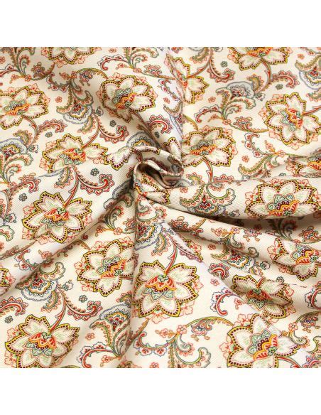 Gabardine 100 coton Fleuri multicolore fond blanc cassé vendu au mètre