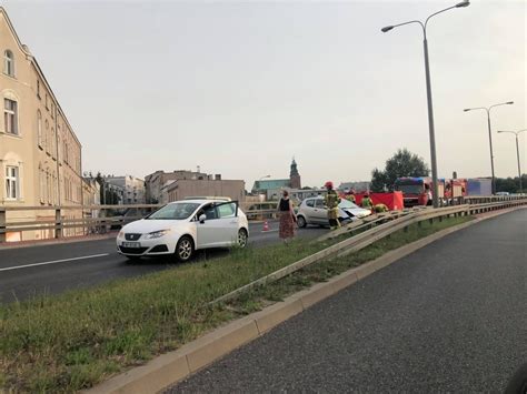 Wypadek na Trasie Zjazdu Gnieźnieńskiego Kolejne auto rozbite na