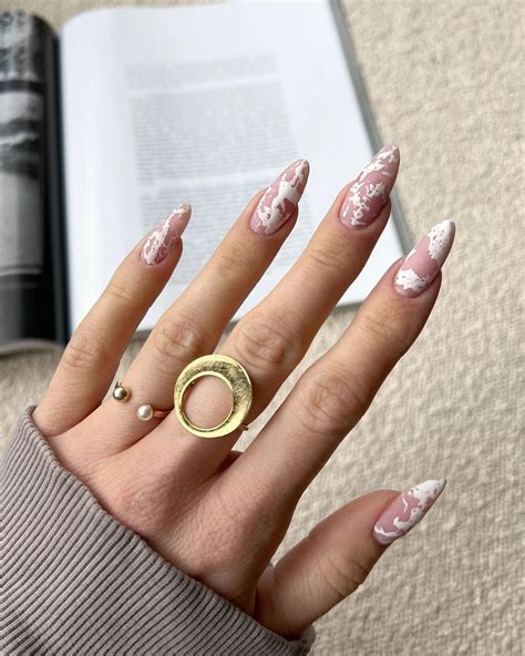 30 Pretty Marble Nails For Every Season And Mood Hairstyle