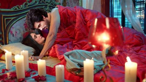 RV Purvi Honeymoon ROMANCE Monisha EVIL Plan Kumkum Bhagya 5 Mar