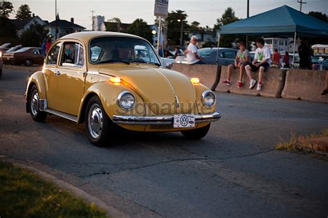 Vintage Yellow Volkswagen Beetle 이미지 471463985 게티이미지뱅크