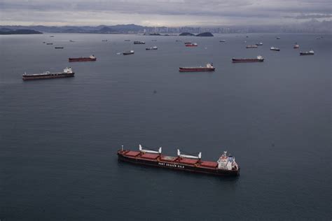 El atasco en el Canal de Panamá por la sequía impacta en el comercio