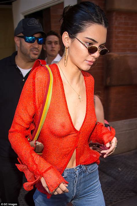Kendall Jenner Goes Completely Braless In New York Daily Mail Online