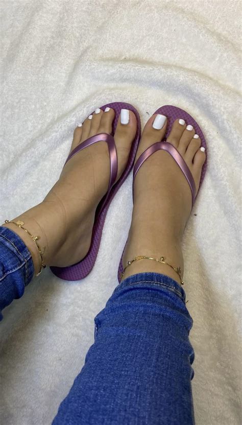 Do You Like My Feet In Flip Flops 🤔 Rfoottalk