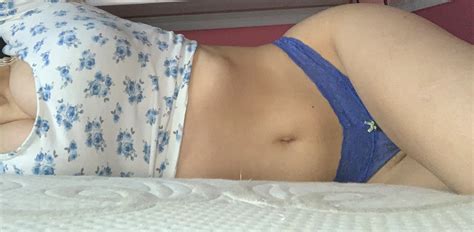 Cum On My Tummy Scrolller