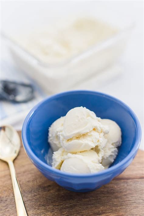 Easy Recipe For Classic Homemade Vanilla Ice Cream In The Kitchen Aid