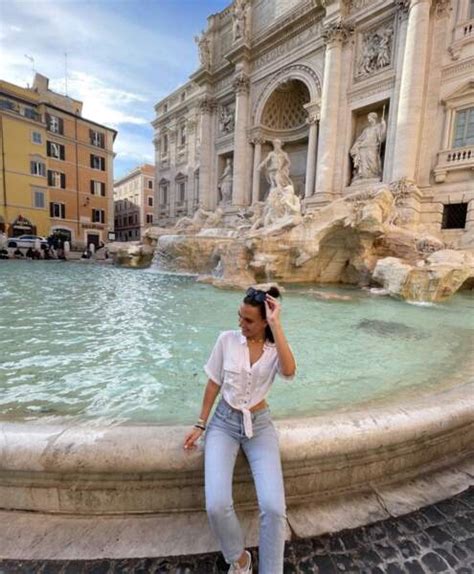 Shana Loustau Les Plus Belles Photos Instagram De La Journaliste