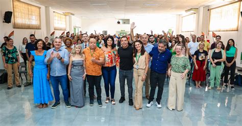 Secretaria de Administração empossa 130 novos servidores