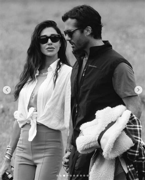 Belen Rodriguez Ed Elio Lorenzoni Ecco Le Foto Del Bacio