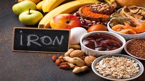 Iron Rich Foods कमजर बल क लगतर झडन ह सकत ह आयरन क कम