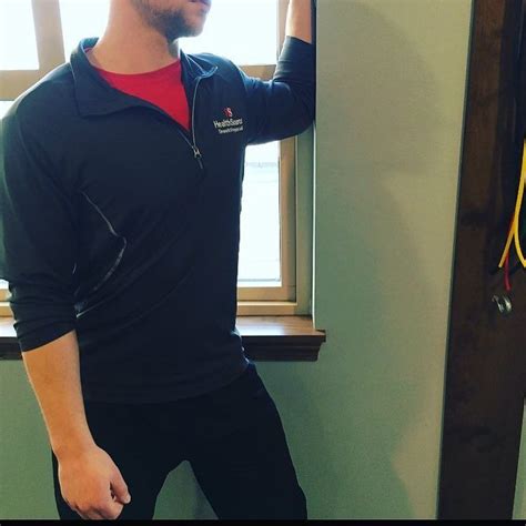 Improve Your Posture With An Anterior Deltoid Stretch