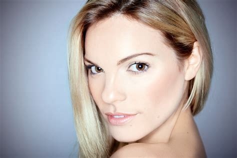 Headshots Portrait Lifestyle Of Juliana Folk JULIANA FOLK