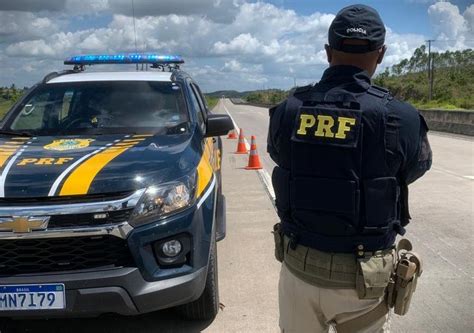 Umbaúba SE PRF prende inabilitado envolvido em um acidente de trânsito