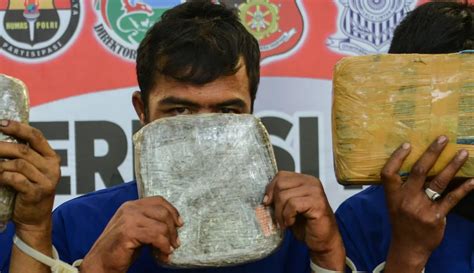 Foto Polresta Banda Aceh Gagalkan Pengiriman Ton Ganja Ke Jakarta