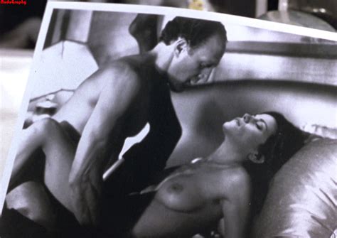 Nude Celebs In Hd Linda Fiorentino Picture Original Linda