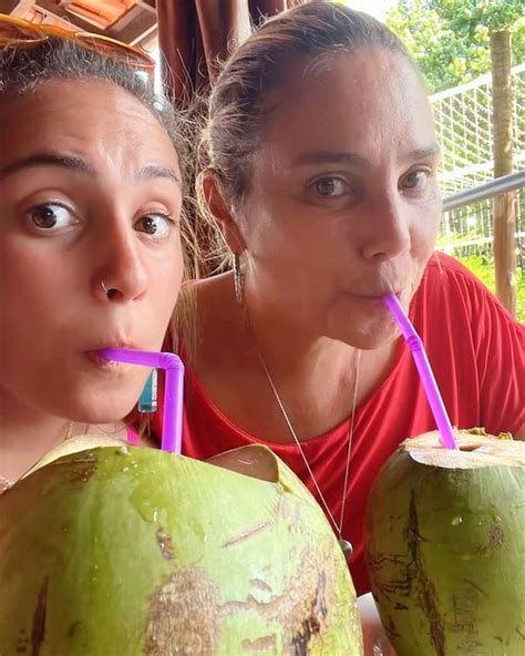 Luisa Périssé estreia peça em data simbólica para a mãe Heloisa