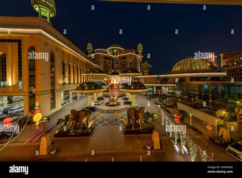Sunway Pyramid Resort Hi Res Stock Photography And Images Alamy