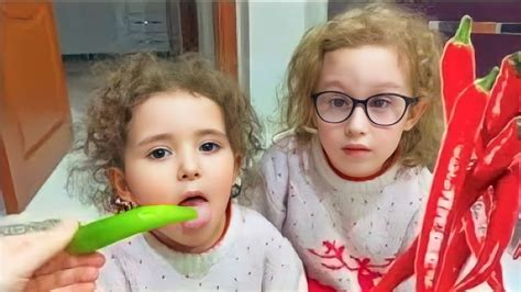 Bahar ve Banu Alya Yaramazlık yaptı annesi şakadan acı biber verdi