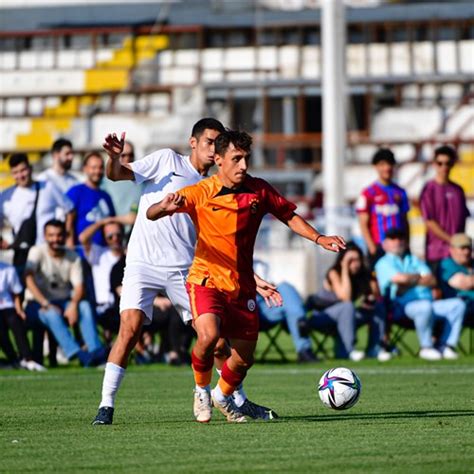 Galatasaray Rezerv Futbol Takımı ndan farklı galibiyet GALATASARAY ORG
