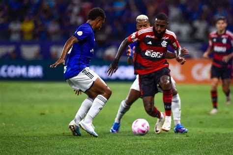 Na Estreia De Tite Flamengo Vence O Cruzeiro E Retoma O Lugar No