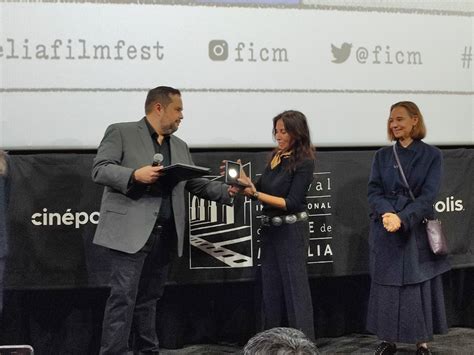 Olivia Harrison Recibió la Medalla Filmoteca UNAM en el 20 FICM