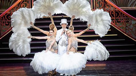 Stream Bellesa Showgirl 10 746 Showgirl Bilder Und Fotos Getty Images Maruli Pakr It15