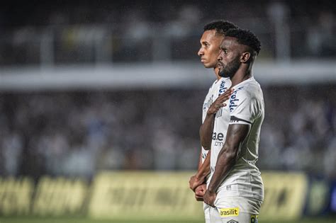 Santos chega a 74 de chances de ser rebaixado no Brasileirão após