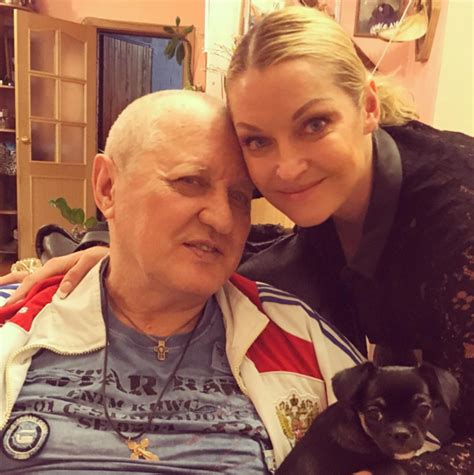 Анастасия Волочкова показала своего отца фото glamurchik tochka net
