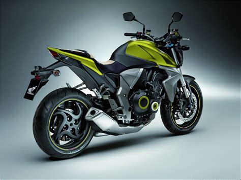 HONDA CB1000R Review And Photos
