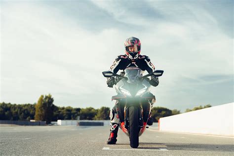CFMOTO 450SR la nouvelle génération de moto sportive