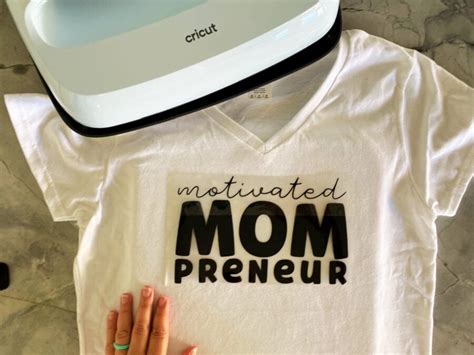 How To Make Shirts With Cricut Sew Woodsy