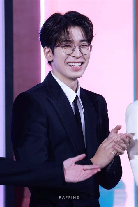 Mingyu Wonwoo Seungkwan Woozi Mama Awards Kim Min Gyu Joshua Hong