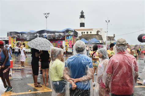 O Tempo Virou Salvador Tem Chuva Nesta Segunda Feira E Ventos Fortes