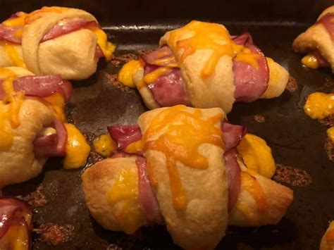 HAM AND CHEESE CRESCENT ROLLS Heaven Recipes Home