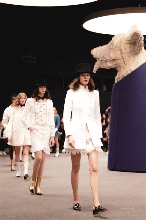 Chanel ce qu il faut retenir du défilé haute couture printemps été