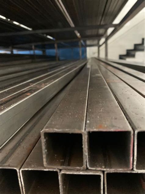 Tubo De Metalon 20x20 Uzi Metais