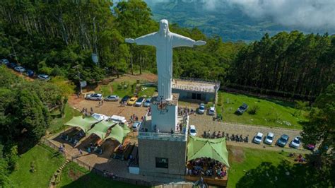 Cristo Redentor De Po Os De Caldas Completa Anos Onda Po Os