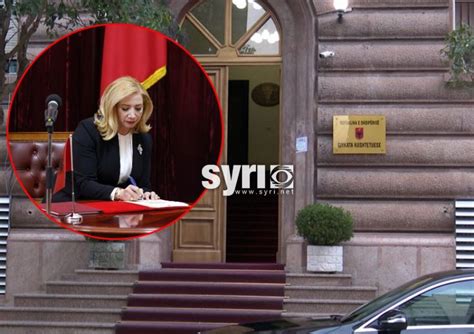 VOA Zaçaj zgjidhet kryetare e Gjykatës Kushtetu Syri Lajmi i fundit